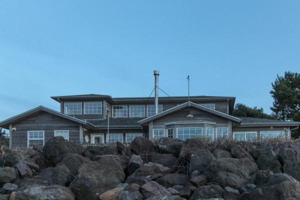 The Shideler House - Waldport, OR
