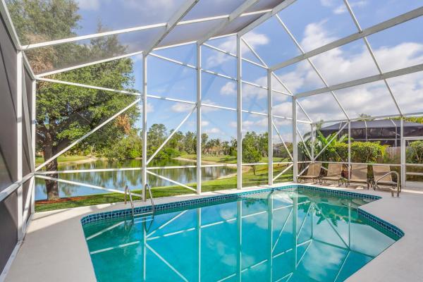 Peace Rose Villa At Briarwood - Clam Pass Park, Naples
