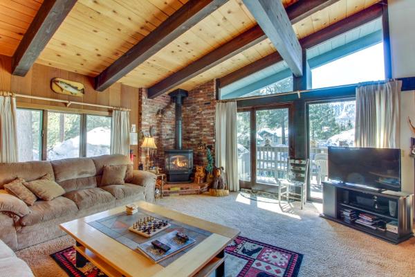 Chateau Sans Nom 31 - Mammoth Lakes, CA