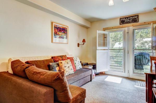 Lovely Riverfront Condo With Seasonal Pool & Hot Tub - In Town & Near The Slopes - Telluride, CO