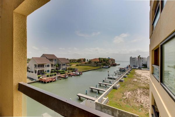 Marina Retreat - Port Isabel, TX