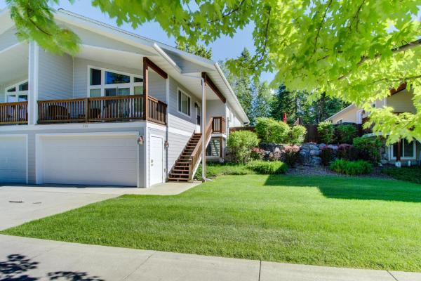 Fox Hollow Home - Montana