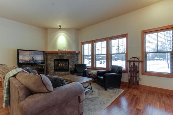 Lakeside Haven - Round Lake State Park, Sagle