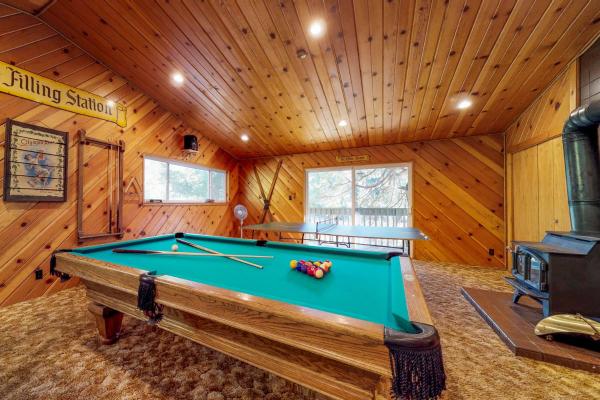 Pond View Lodge - Shaver Lake, CA