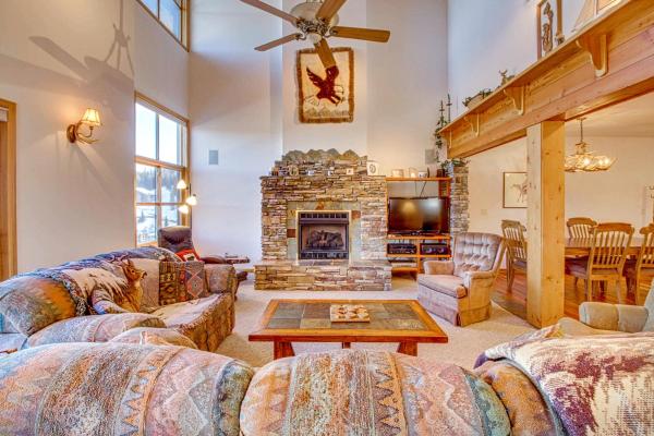 Pinnacle Ridge 02 - Idaho (State)