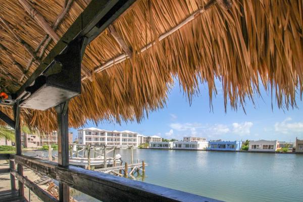 Suite C102 @ Mara Laguna - Belize