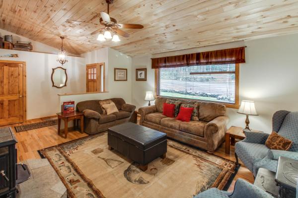 Downtown Camp Retreat - McCall, ID