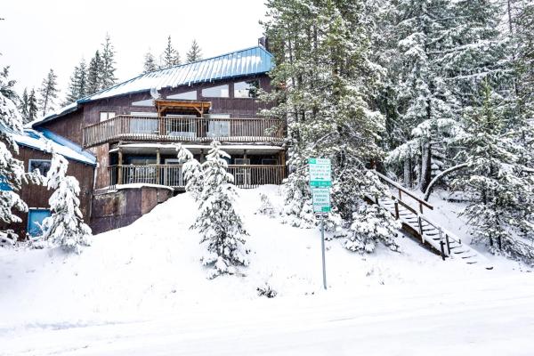 Flying Stag: Upper Chalet - Government Camp, OR