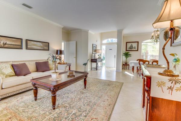 Pelican's Pass - Cypress Lake, FL