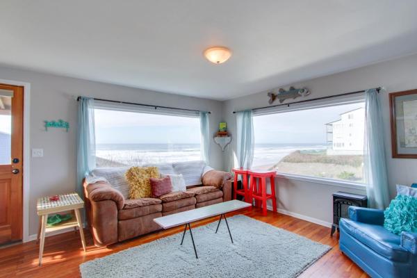 Ocean View Home With Free Wifi And Cable And A Full Kitchen - One Dog Is Welcome - Newport, OR