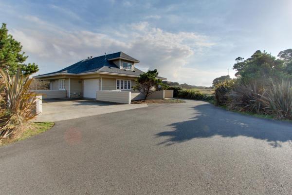 Beach Hideaway - Bandon, OR