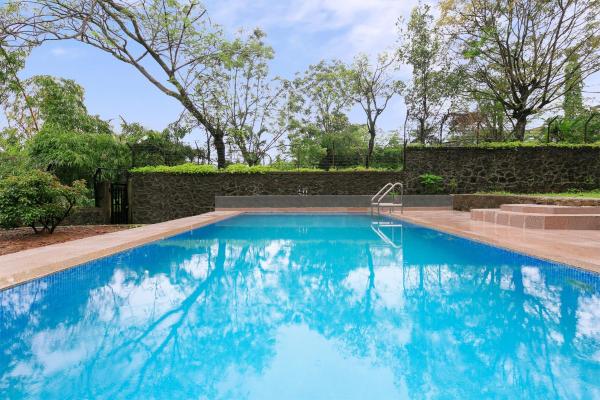 Pura Vida By Stayvista - A Hill-view Villa With Modern Interiors & Swimming Pool - Khopoli