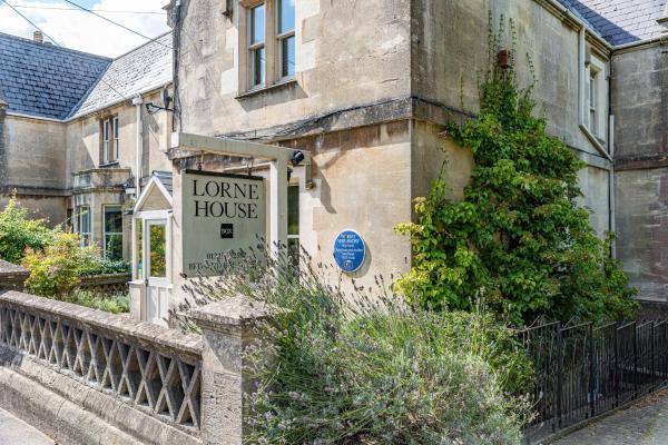 Beautiful Victorian Villa, Near To Bath, Modern And Luxurious - Wiltshire