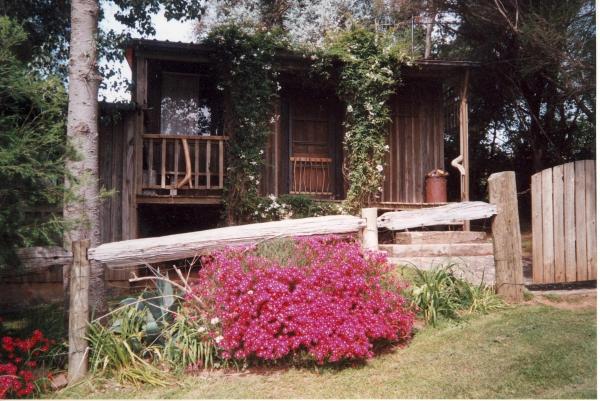 Snowy Mountain Holidays - Cottage #2 - Corryong