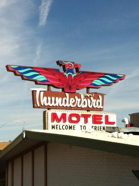 Thunderbird Motel - Nevada