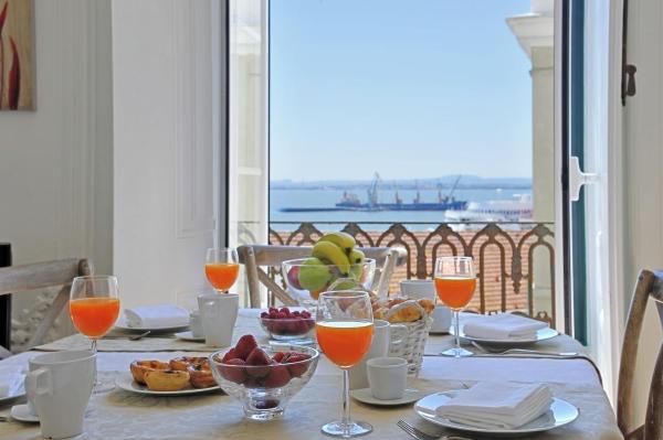 Localtraveling Alfama River View - Family Apartments - Lisboa