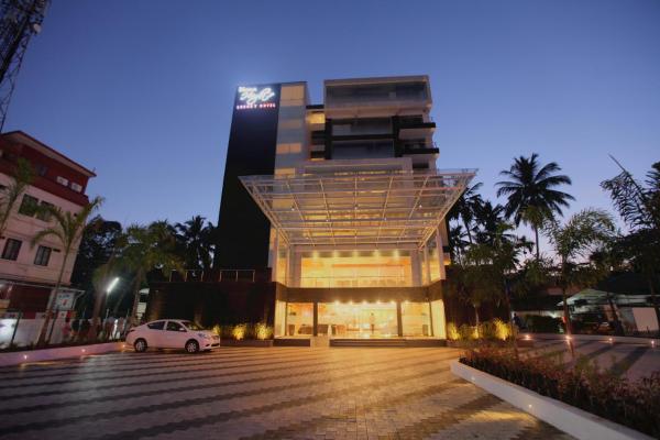 Diana Heights Luxury Hotel - Tamil Nadu