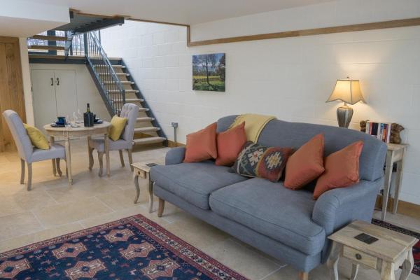 Vineyard Barn Room - Stroud