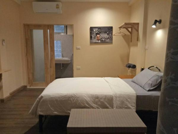 Little Guest House Hotel - Chiang Mai