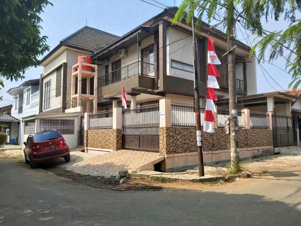 Tama Guesthouse 16 People For Family Or Group - Soekarno-Hatta Airport - Jakarta (CGK)