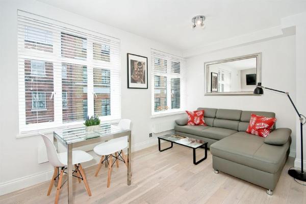 F4 Greek Street By City Living London - King's Cross station - London