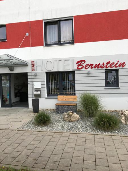 Stadthotel Bernstein - Neutraubling