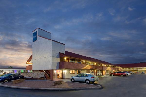 Travelodge By Wyndham South Holland - Tinley Park, IL