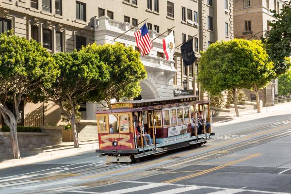 Nob Hill Boutique Hotel-trendy Bar-king Bed - Sausalito, CA