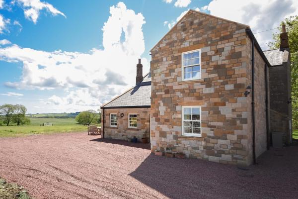 Countryside Escape - The Night Owl - Craster
