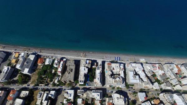 Hotel Bakos - Коринф