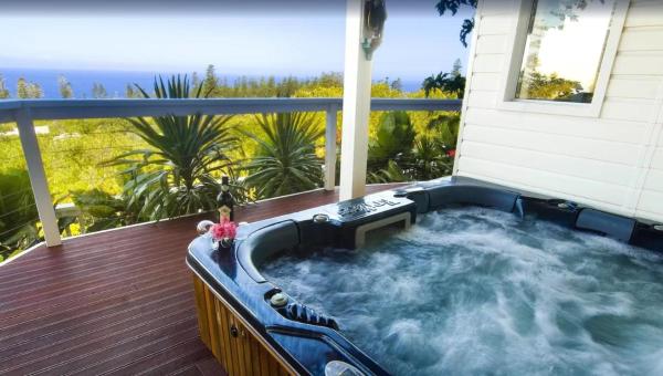 Ensuite Spa Bath\/massage Spa Shower, Heated Spa Pool, Sauna, Foxtel, Rental Car - Norfolk Island