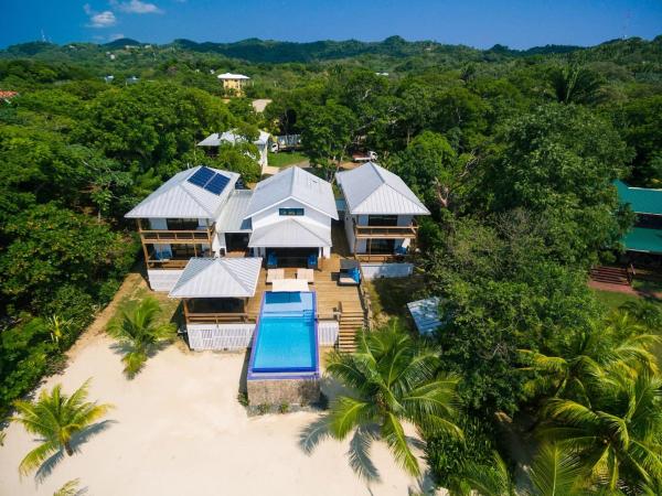 Vivaro Roatan Beachfront - Honduras