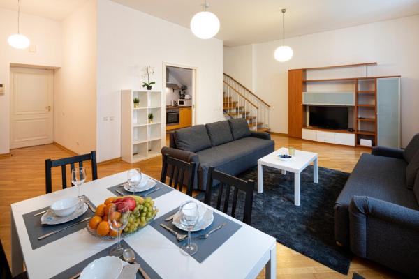 Old Riga Aldaru Street 2 Level Apartment With Terrace - Riga