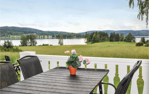 2 Bedroom Stunning Home In Gunnarskog - Värmlands län