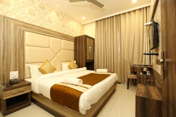 Hotel Malhotra Inn 50 Meter From Golden Temple - Amritsar