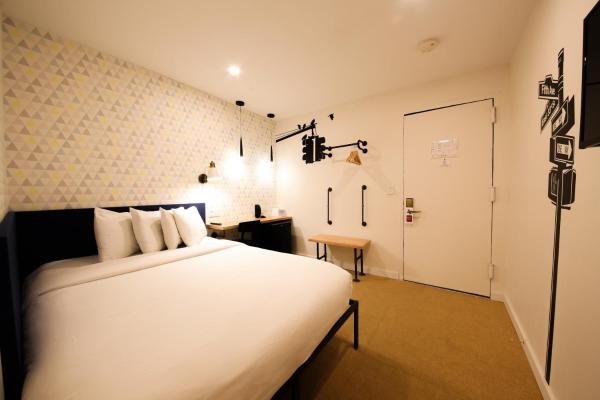 Doxie Hotel - North Bergen, NJ