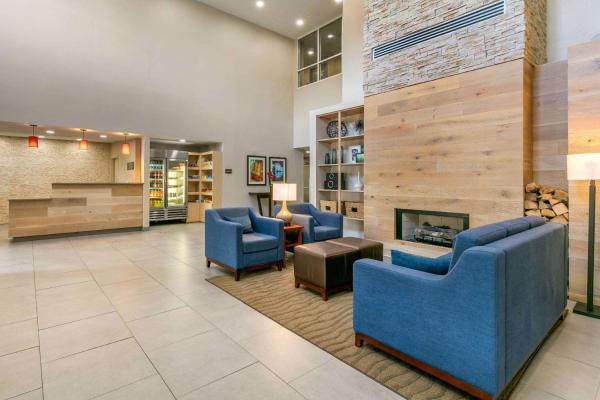 Comfort Inn & Suites Nashville Franklin Cool Springs - Franklin, TN