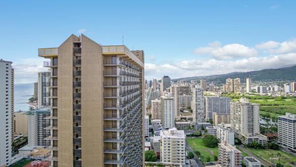 The Makai Suite At The Waikiki Banyan - Honolulu