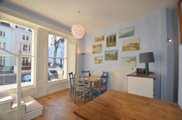 Notting Hill Charm -Sleeps 5 - Urban Retreat - Earls Court