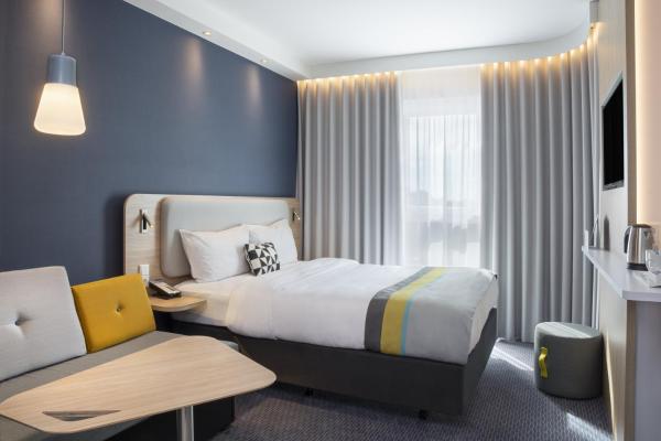 Holiday Inn Express Karlsruhe - City Park By Ihg - Waldbronn