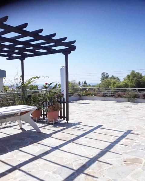 *Fantastic Villa, A 10 Min Drive From The Beach!* - Пирей