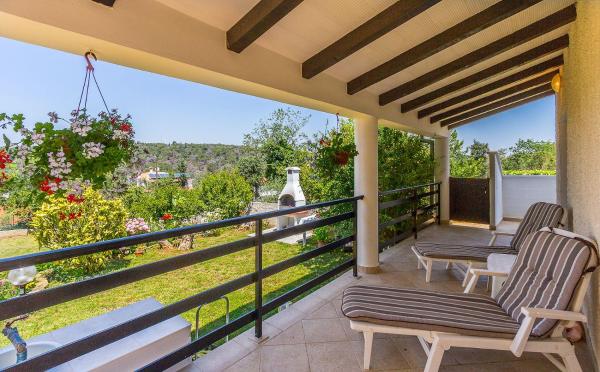 Apartment Eliana - Pješčana Uvala