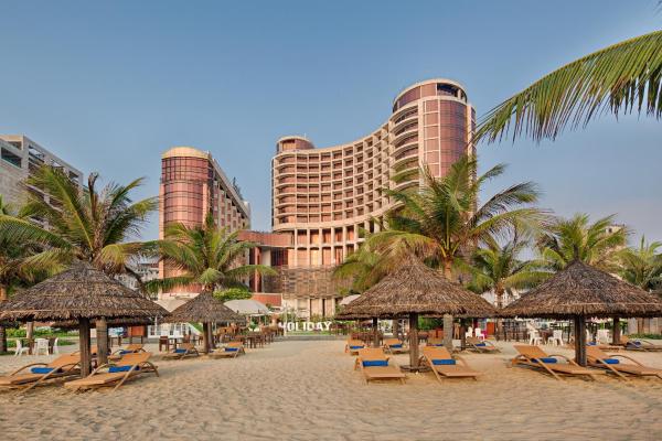 Holiday Beach Hotel Danang - Da Nang