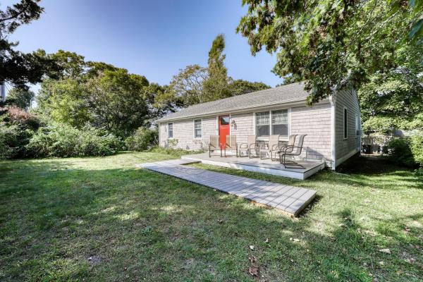 Winthrop Cottage - Oak Bluffs, MA