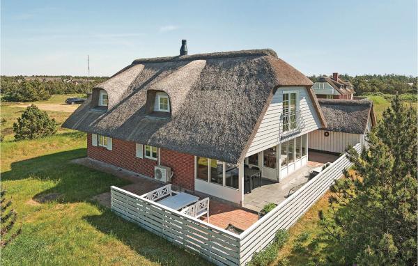 Beautiful Home In Blåvand With Sauna - Blåvand
