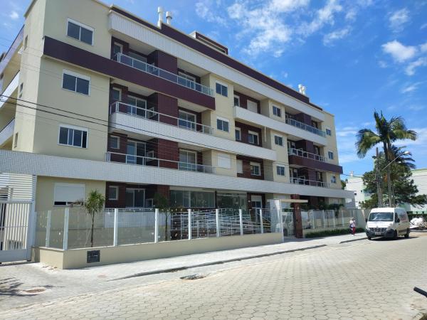Apê Novo Canasvieiras, 2 Garagens, Excelente Localização - Florianópolis
