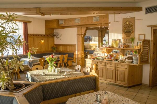 Hotel Pension Sonnenuhr - Tauplitz