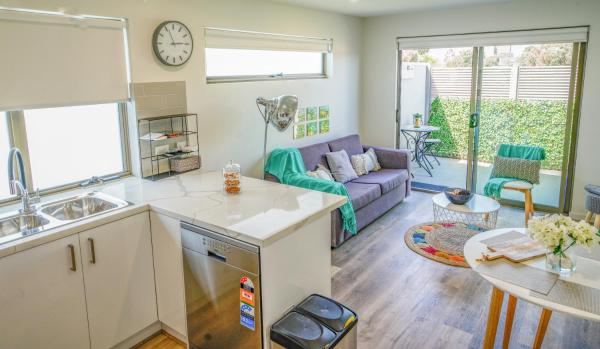 10a Brunswick Living Studio Close To Apt And Cbd Free Wifi Tram At Doorstep - Brunswick