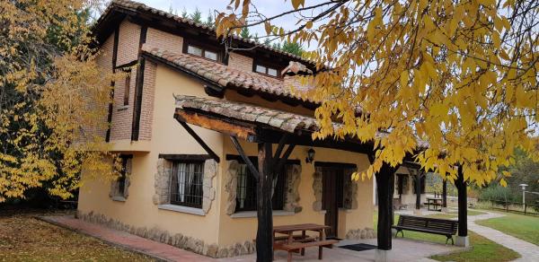 Esencia De Gredos - Arenas de San Pedro