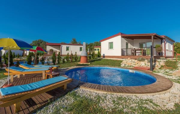 Holiday House With Private Pool No.2 In Holiday Park Jelovci - Istria